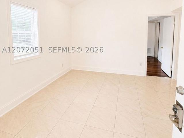 Luxury apartment complex for rent in Miami Beach, United States