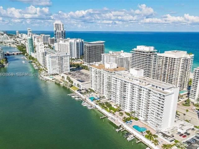 Luxury apartment complex for rent in Miami Beach, United States