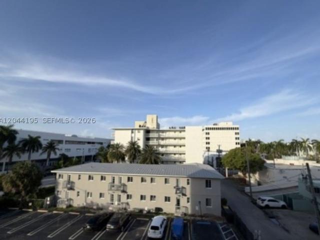 Luxury apartment complex for rent in Miami Beach, United States