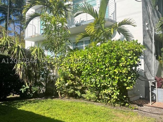 Luxury apartment complex for rent in Miami Beach, United States