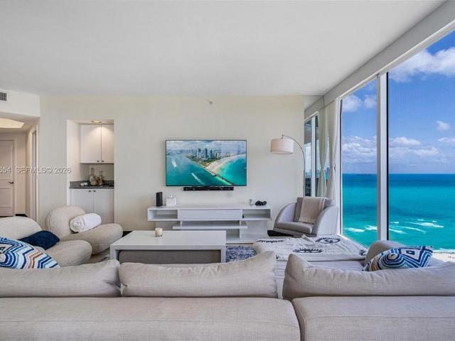 Luxury apartment complex for rent in Miami Beach, United States