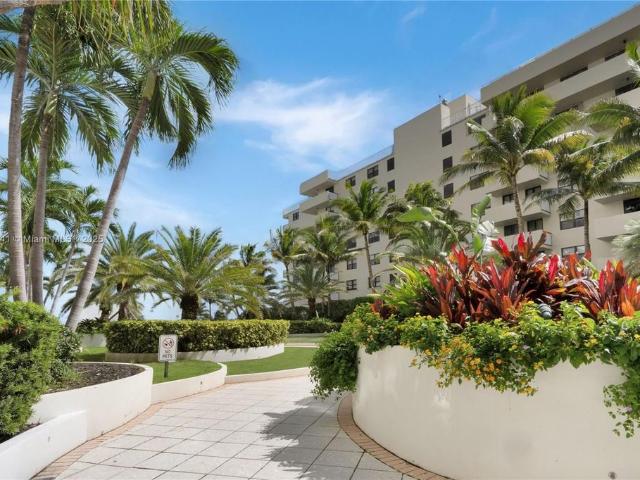 Luxury apartment complex for rent in Miami Beach, United States