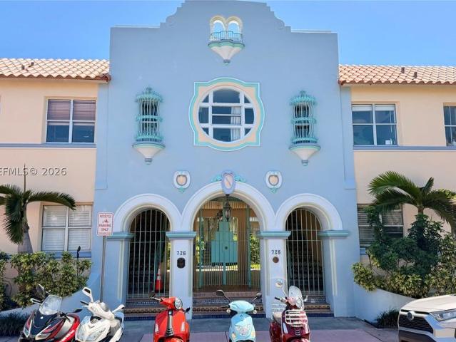Luxury apartment complex for rent in Miami Beach, United States
