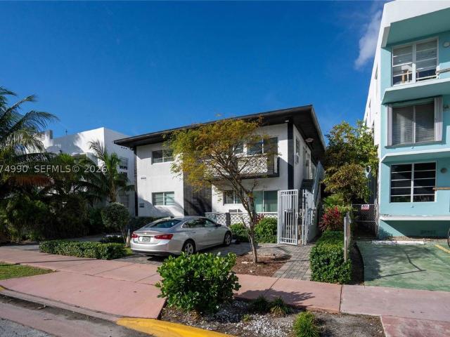 Luxury apartment complex for rent in Miami Beach, United States