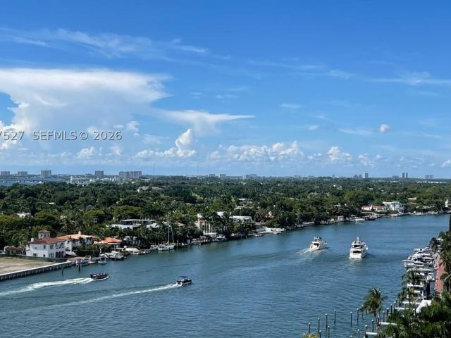 Luxury apartment complex for rent in Miami Beach, United States