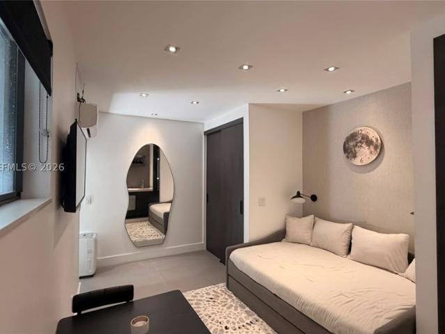 Luxury apartment complex for rent in Miami Beach, United States