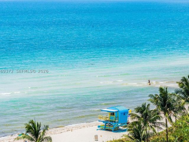 Luxury apartment complex for rent in Miami Beach, United States