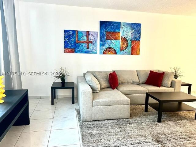 Luxury apartment complex for rent in Miami Beach, United States