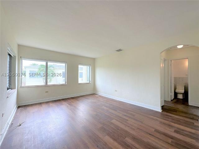 Luxury apartment complex for rent in Miami Beach, United States