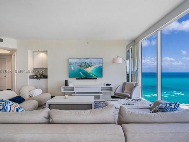 Luxury apartment complex for rent in Miami Beach, United States
