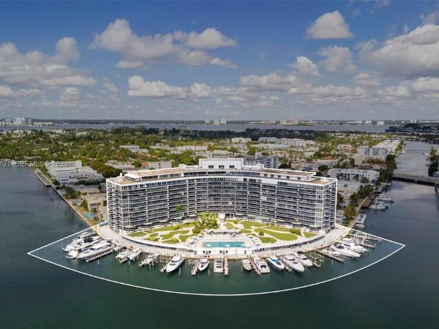 Luxury apartment complex for rent in Miami Beach, United States