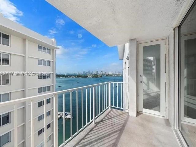 Luxury apartment complex for rent in Miami Beach, United States