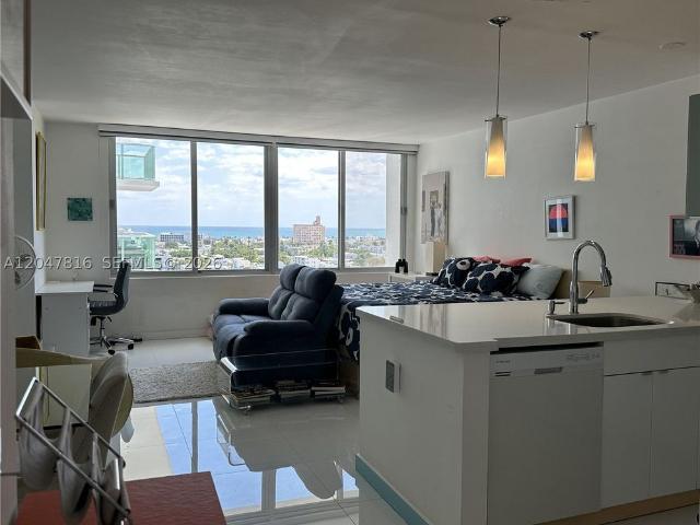 Luxury apartment complex for rent in Miami Beach, United States