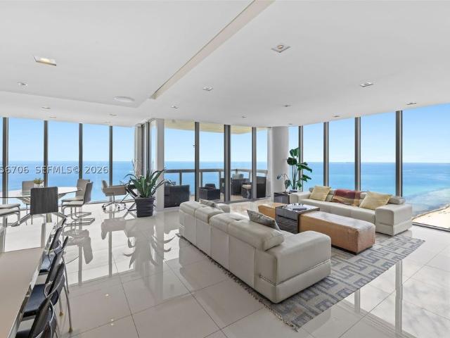 Luxury apartment complex for rent in Miami Beach, United States