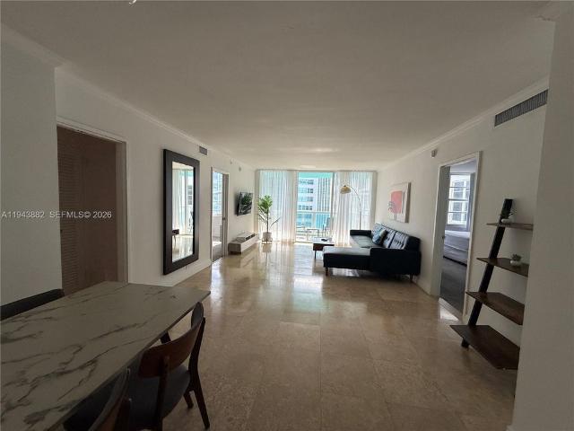 Luxury apartment complex for rent in Miami Beach, United States