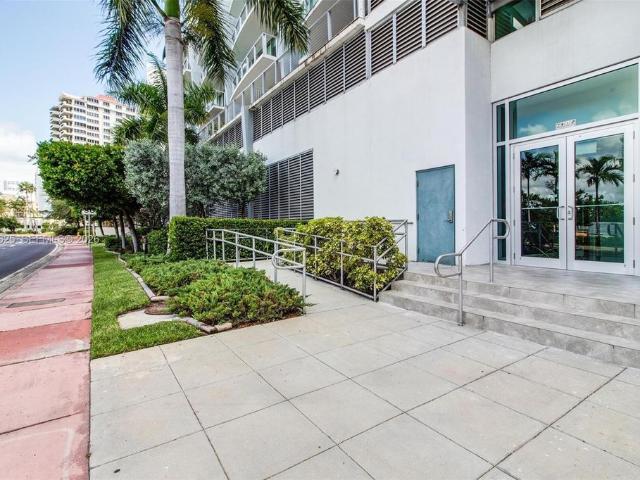 Luxury apartment complex for rent in Miami Beach, United States