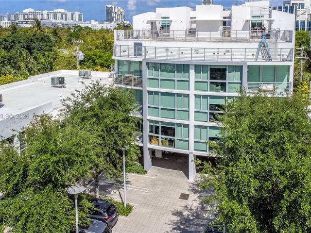 Luxury apartment complex for rent in Miami Beach, United States