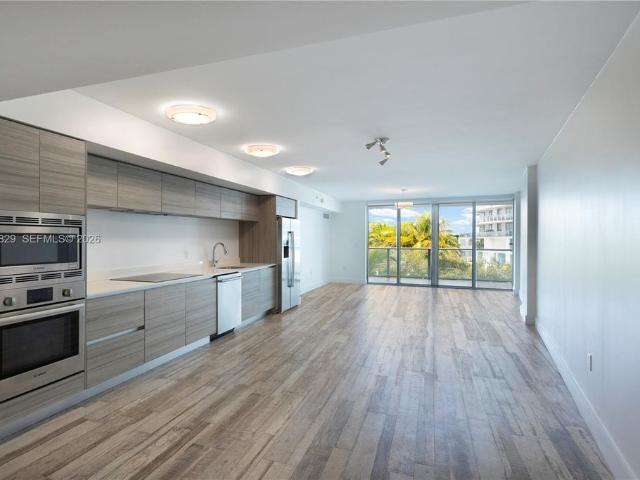 Luxury apartment complex for rent in Miami Beach, United States