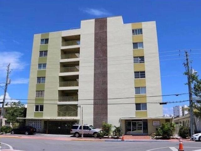 Luxury apartment complex for rent in Miami Beach, United States
