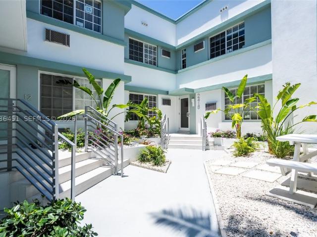 Luxury apartment complex for rent in Miami Beach, United States
