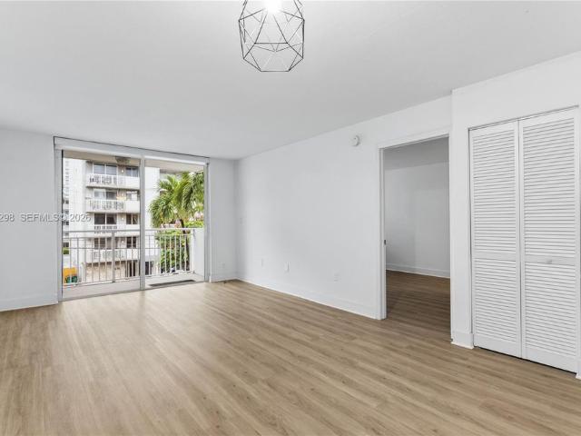 Luxury apartment complex for rent in Miami Beach, United States