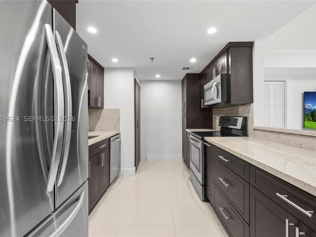 Luxury apartment complex for rent in Miami Beach, United States