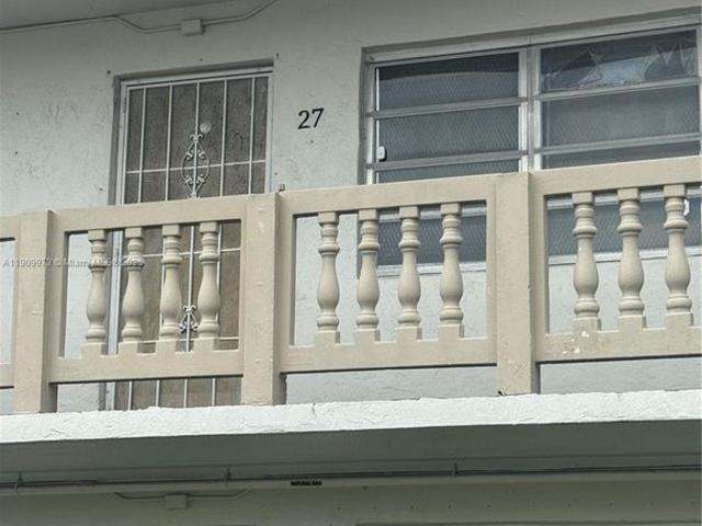 Luxury apartment complex for rent in Miami Gardens, United States
