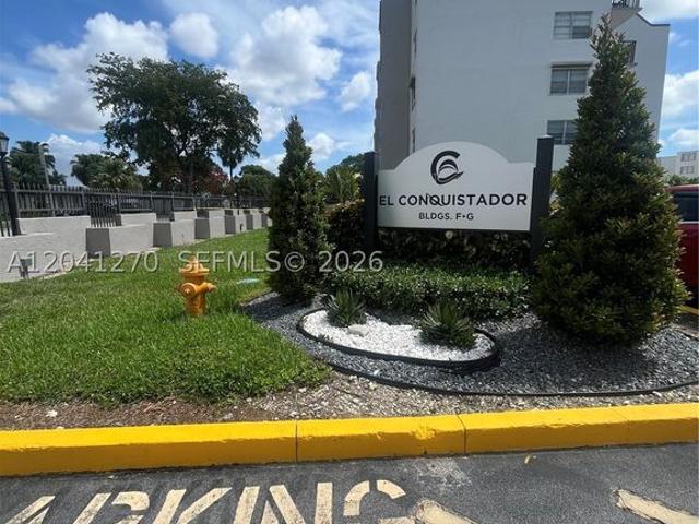 Luxury apartment complex for rent in Miami, Florida
