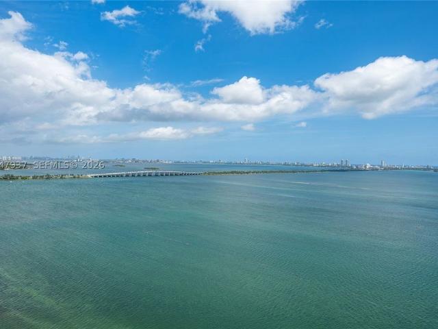 Luxury apartment complex for rent in Miami, Florida