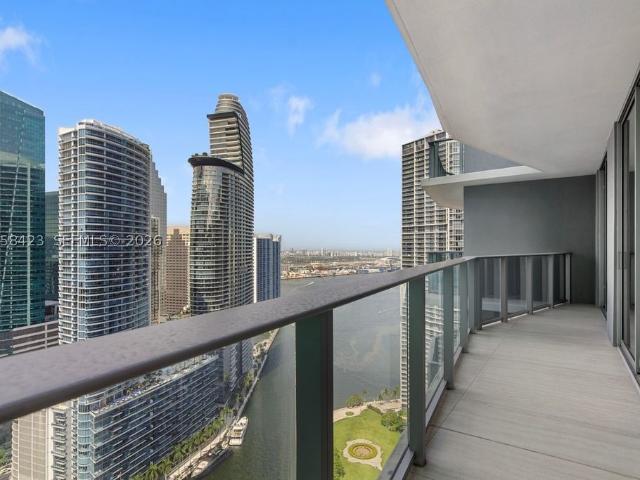 Luxury apartment complex for rent in Miami, Florida