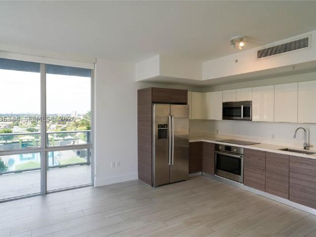 Luxury apartment complex for rent in Miami, Florida