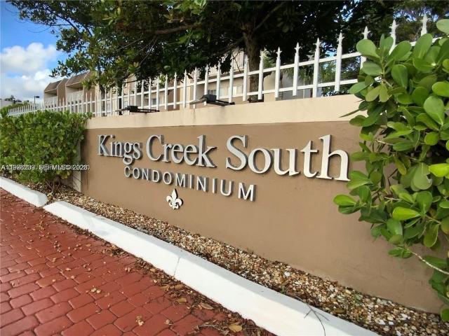 Luxury apartment complex for rent in Miami, Florida
