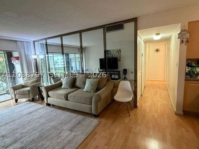 Luxury apartment complex for rent in Miami, Florida