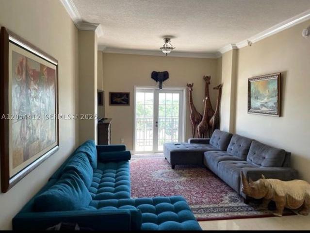 Luxury apartment complex for rent in Miami, Florida