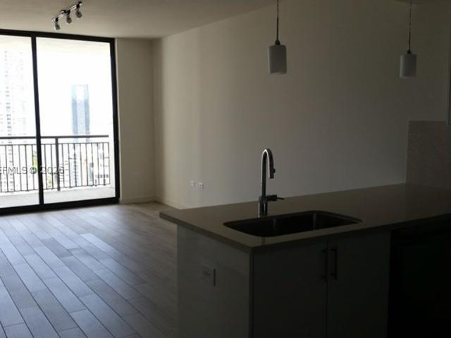 Luxury apartment complex for rent in Miami, Florida
