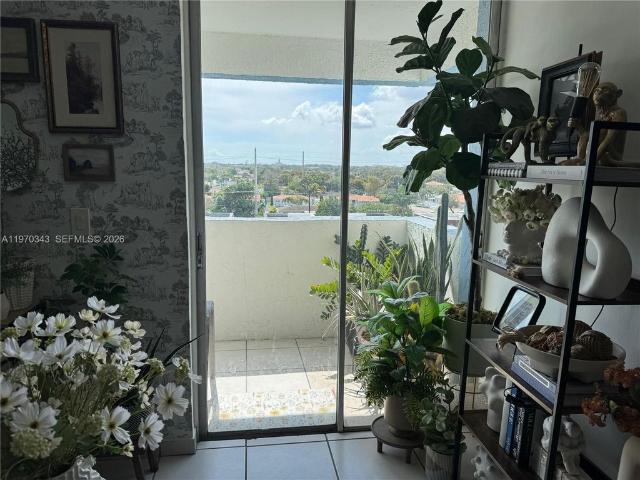 Luxury apartment complex for rent in Miami, Florida