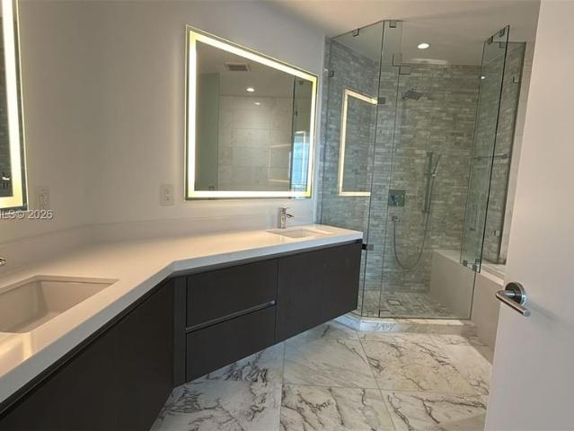 Luxury apartment complex for rent in Miami, Florida