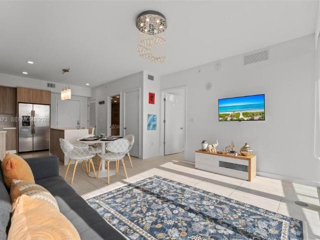 Luxury apartment complex for rent in Miami, Florida