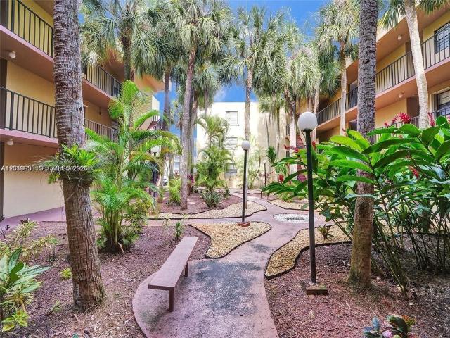 Luxury apartment complex for rent in Miami, Florida