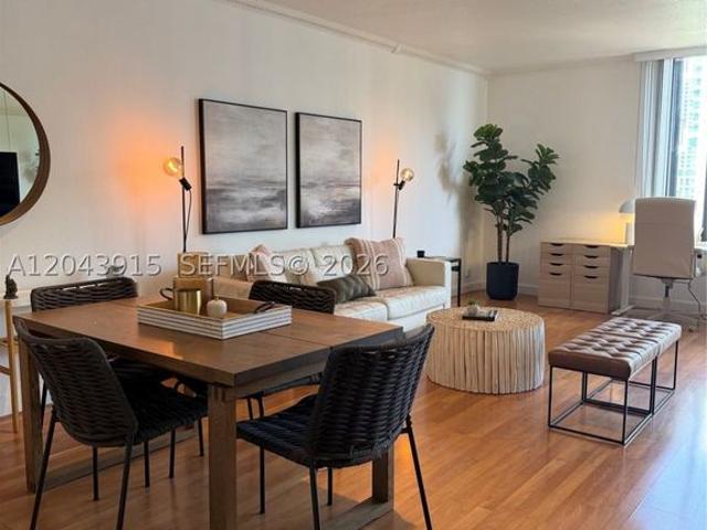 Luxury apartment complex for rent in Miami, Florida