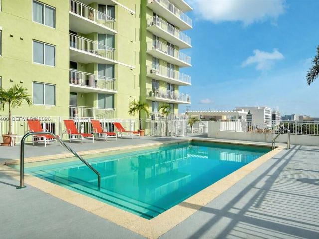 Luxury apartment complex for rent in Miami, Florida