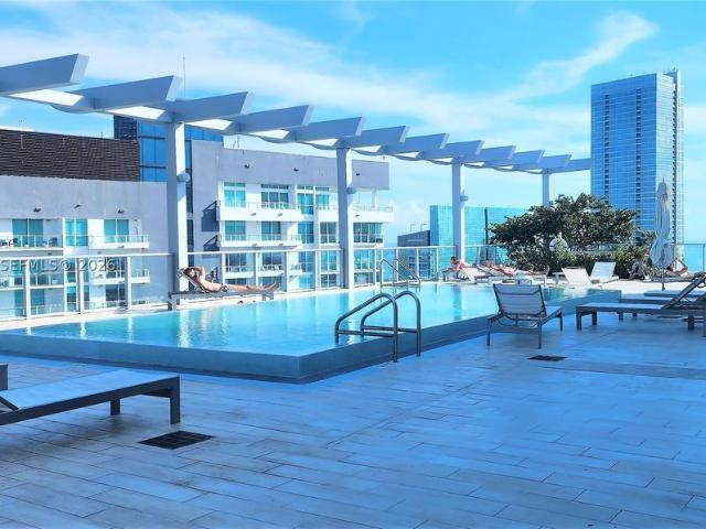 Luxury apartment complex for rent in Miami, Florida