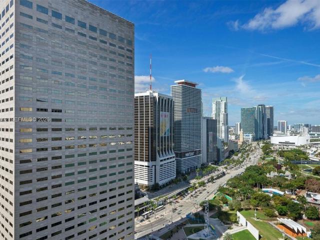 Luxury apartment complex for rent in Miami, Florida