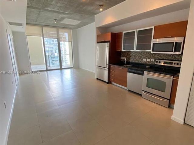 Luxury apartment complex for rent in Miami, Florida