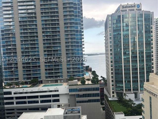 Luxury apartment complex for rent in Miami, Florida