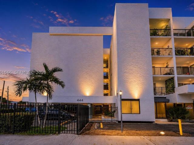 Luxury apartment complex for rent in Miami, Florida
