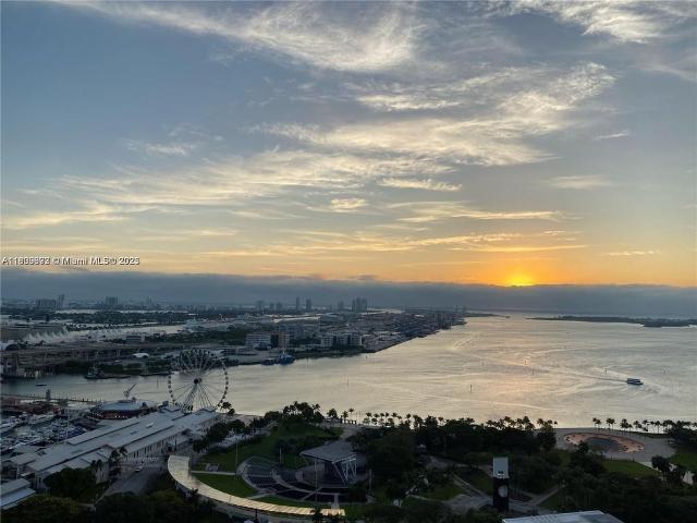 Luxury apartment complex for rent in Miami, Florida