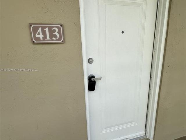 Luxury apartment complex for rent in Miami, Florida