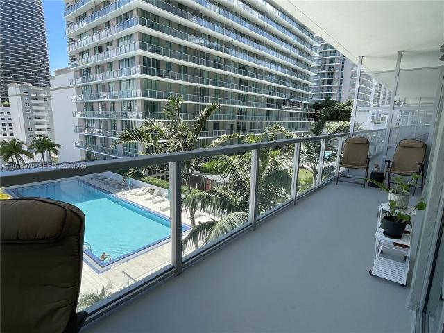 Luxury apartment complex for rent in Miami, Florida