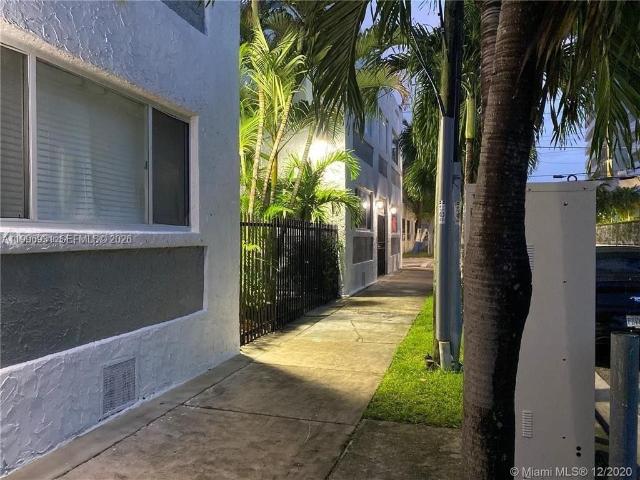 Luxury apartment complex for rent in Miami, Florida